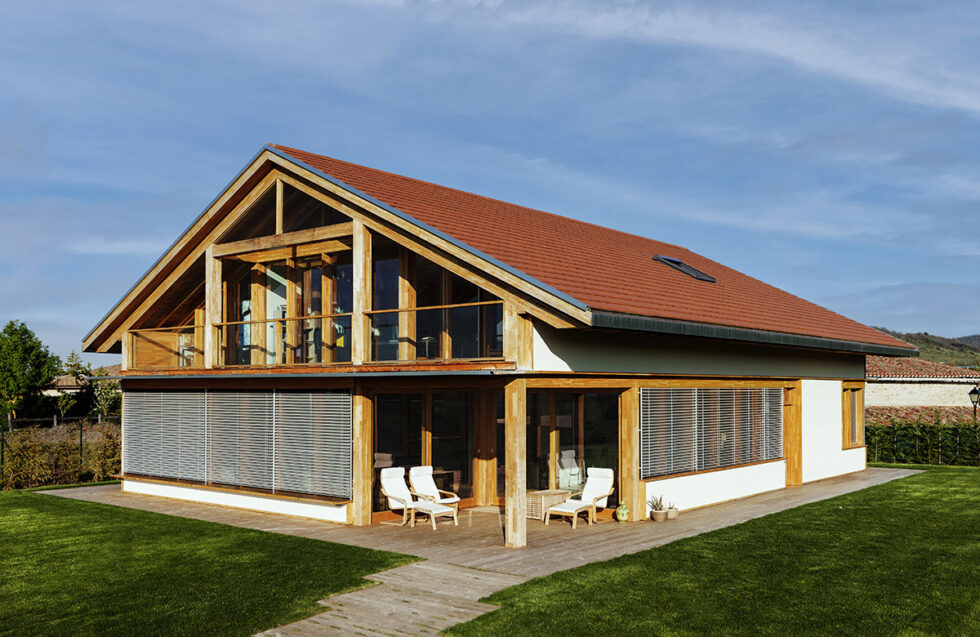 Lamisol III External Venetian Blinds - Advanced Light Management | Blinds by Peter Meyer