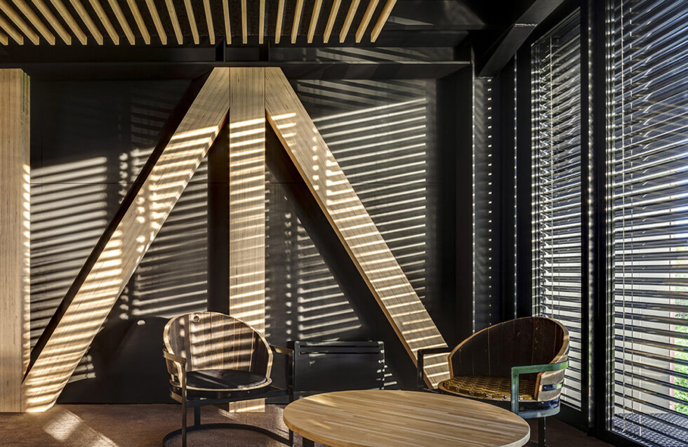 Lamisol III External Venetian Blinds - Advanced Light Management | Blinds by Peter Meyer