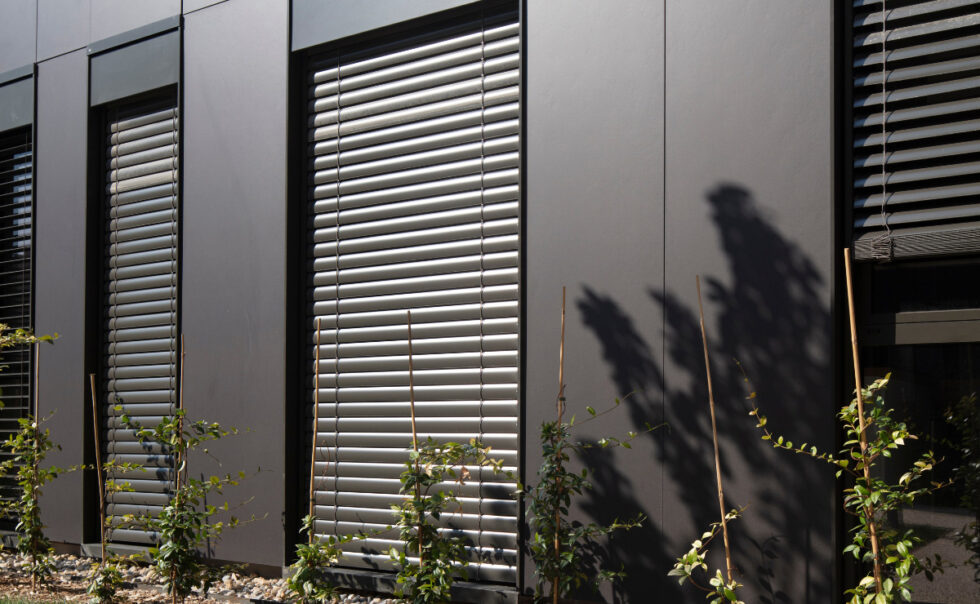 Solomatic II External Venetian Blinds - Versatile Sun Protection ...