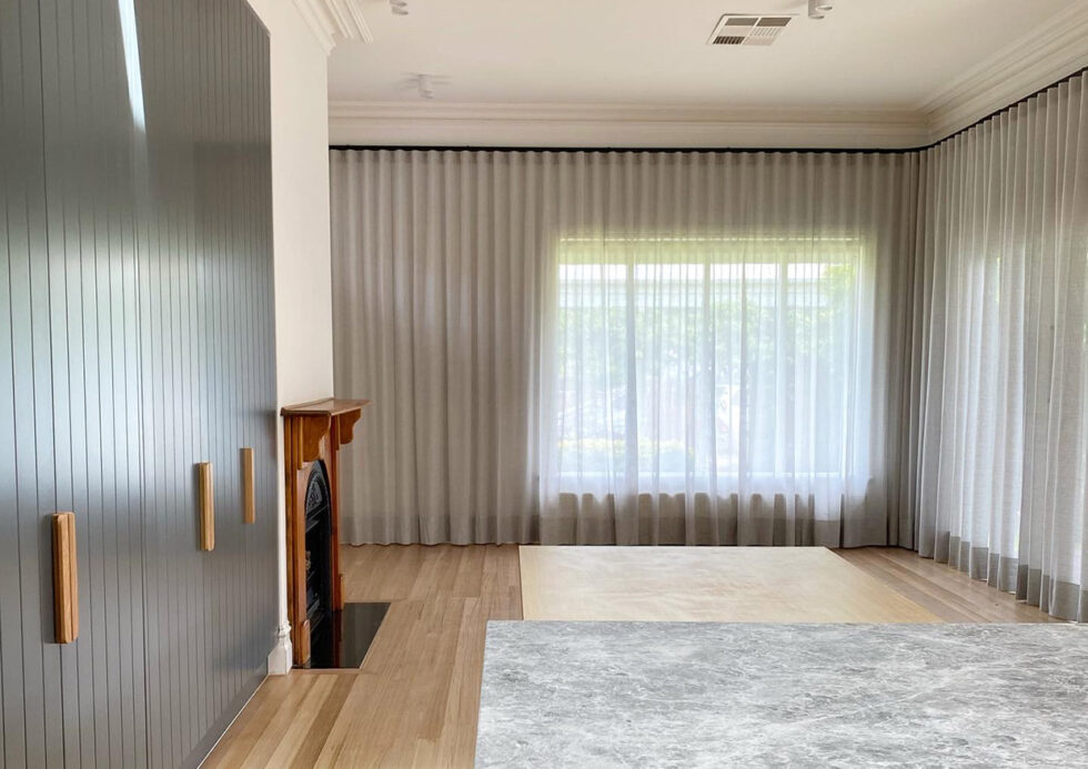 Metroflat | Flat Curtain Rod System